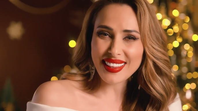 Iulia Vantur - Colinde colinde [Versuri] - Radio Doza